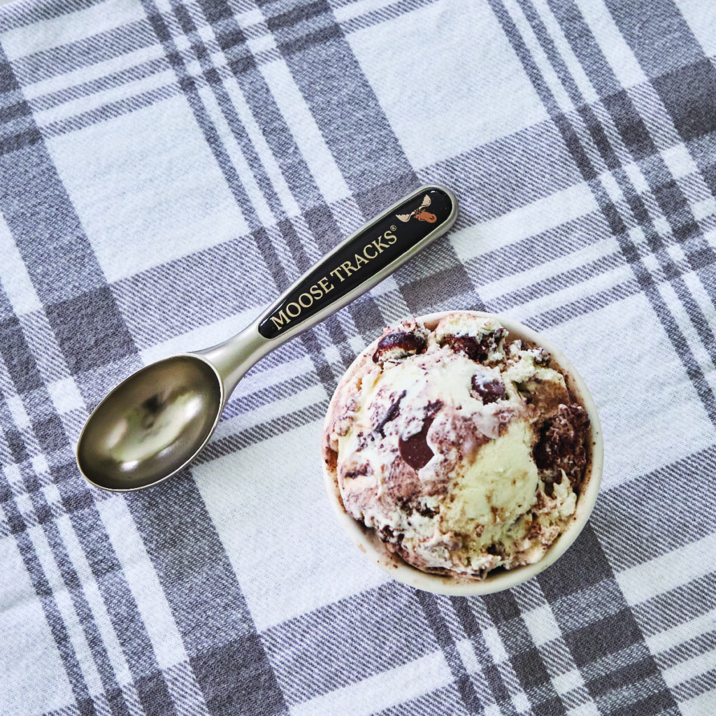 Moose Tracks Perfectly Pint-Sized Ice Cream Scoop - New Design on 9/2 ...